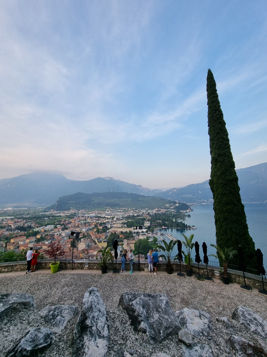 RIVA DEL GARDA – IL BASTIONE E L’ASCENSORE PANORAMICO – Giugi On the Road