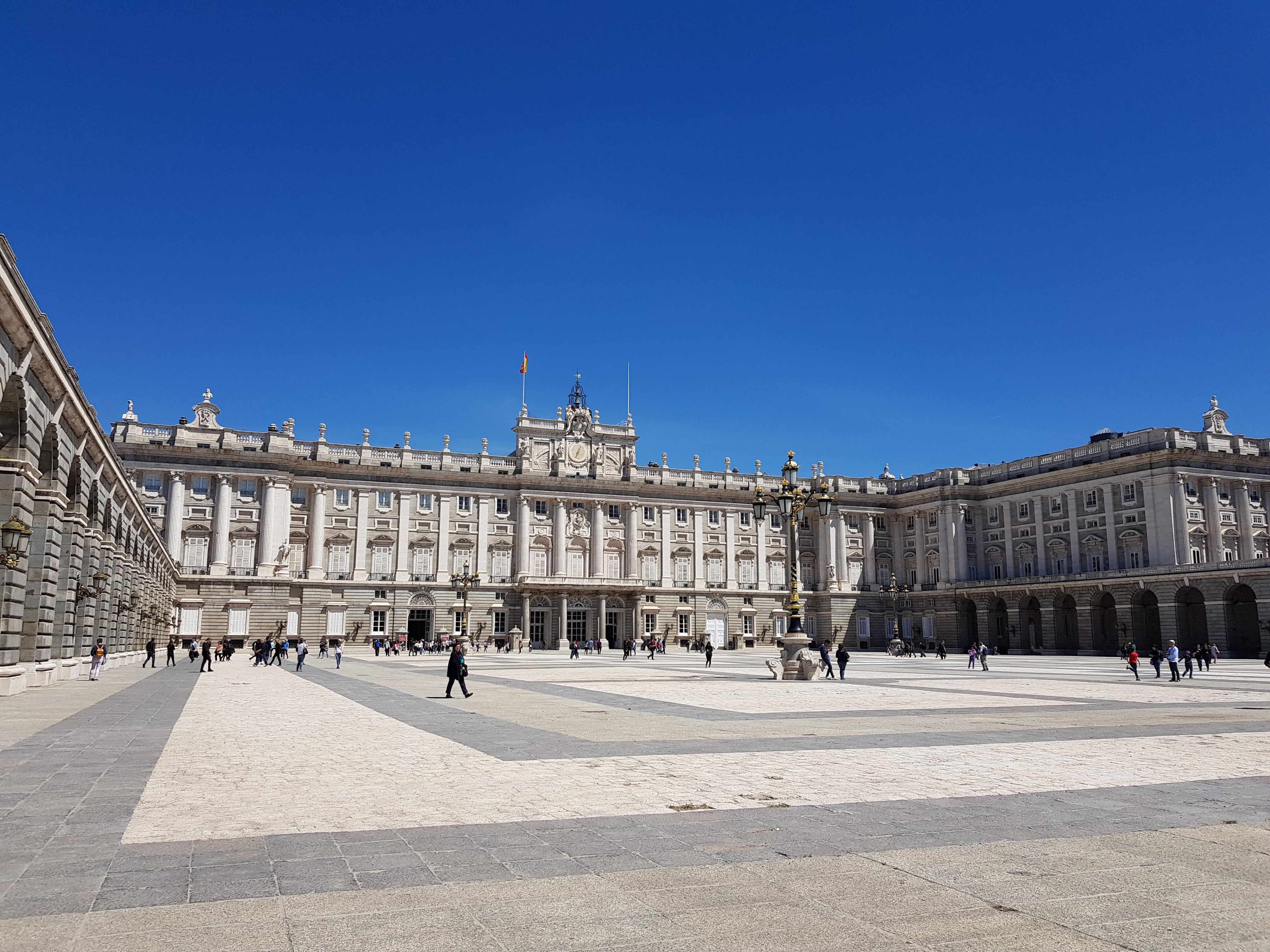 MADRID – 10 COSE DA VEDERE (+ 2 BONUS) – Giugi On the Road